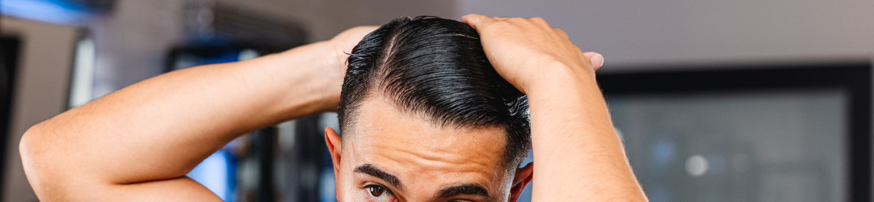 How To Comb A Side Part: A Step-by-Step Guide for Combing The Perfect ...